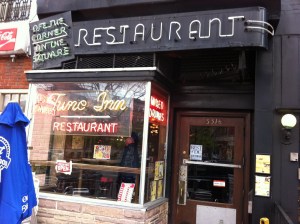 Tune Inn Restaurant – Washington, DC | Burgers, Barbecue and Everything ...