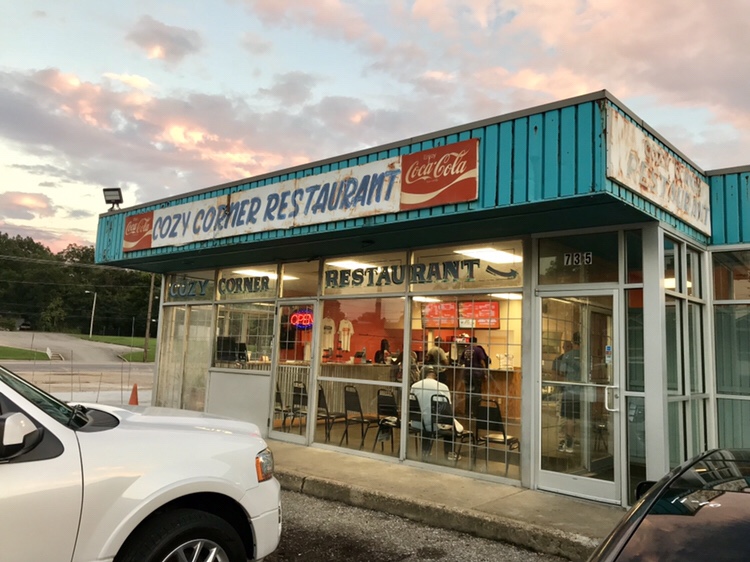 Cozy Corner – Memphis, TN | Burgers, Barbecue and Everything Else