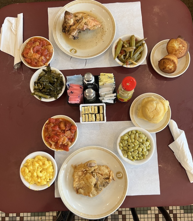 Nikki’s West – Birmingham, Al | Burgers, Barbecue and Everything Else